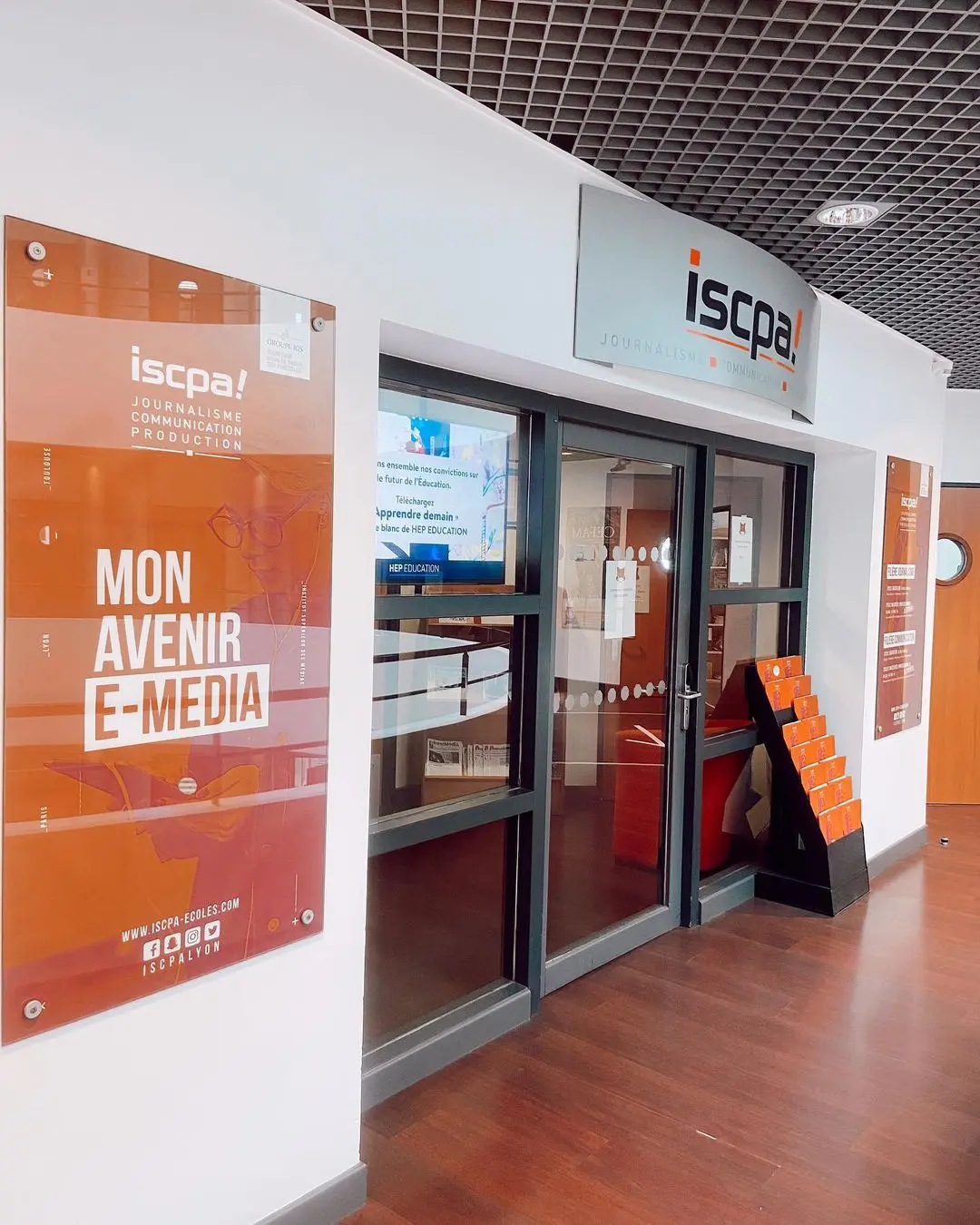 Matériels et plateaux techniques du campus de Lyon | ISCPA